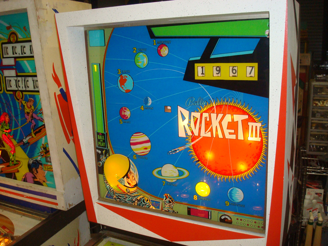 Wanted - Rocket III Backglass | Pinball info